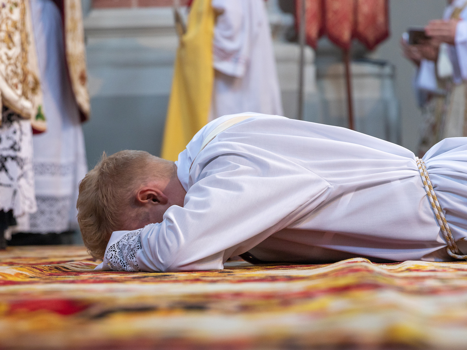 Priester mit brennendem Herzen – Südtirol News