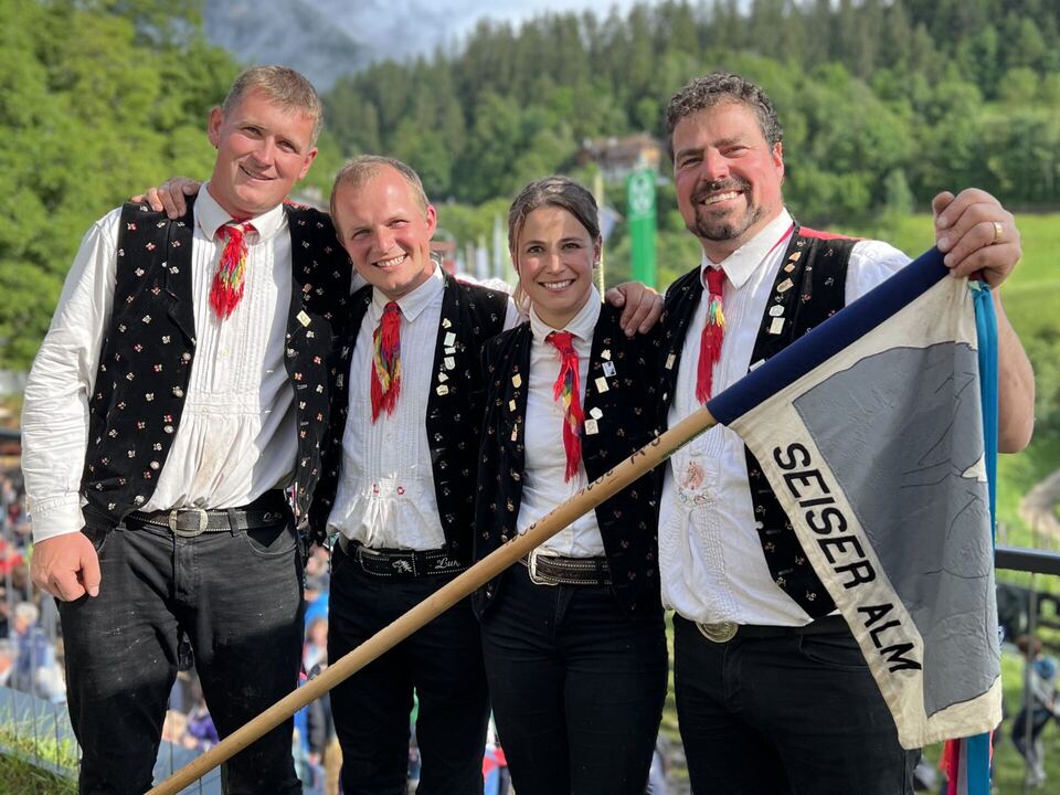 Kastelruth Seiseralm 1 gewinnt den 40. Oswald von Wolkenstein-Ritt ...