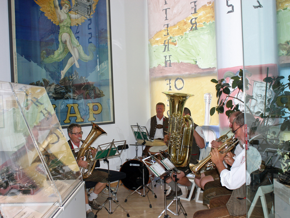 Partschins gedenkt des 130. Todestages von Peter Mitterhofer – Südtirol ...