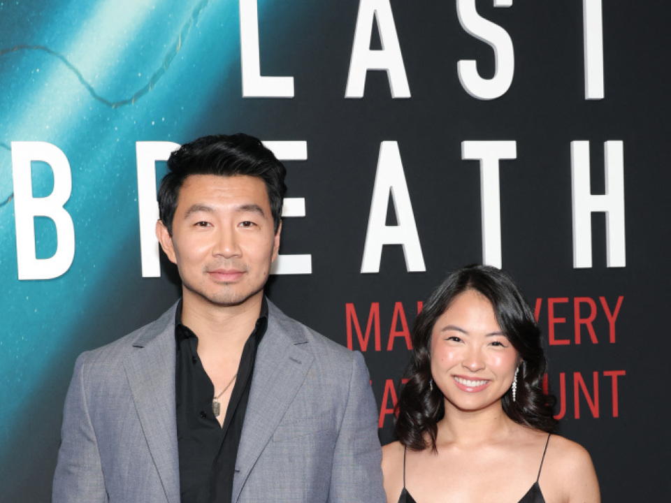 Marvel-Star Simu Liu gibt Verlobung bekannt – Südtirol News